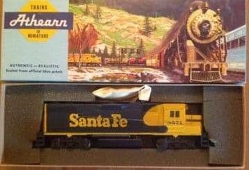 ATHEARN 4608 HO SCALE SANTA FE GP38-2 POWERED DIESEL