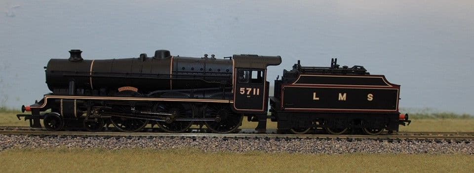 BACHMANN 31-159 Jubilee 5711 Courageous L M S lined Black 3500 gal ...