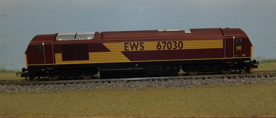 LIMA L205095 CLASS 67030 DIESEL LOCOMOTIVE EWS NIGHT MAIL