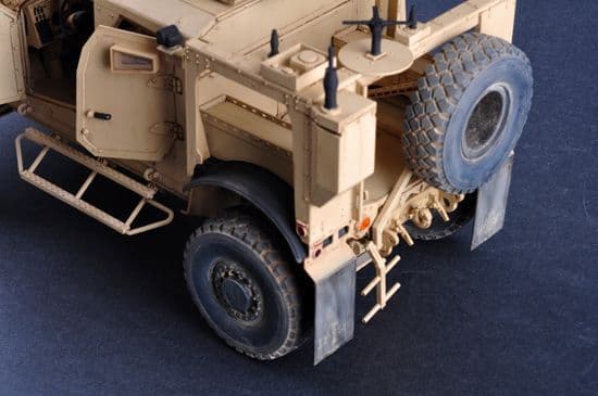 Trumpeter 00930 US M-ATV MRAP 1 16 scale