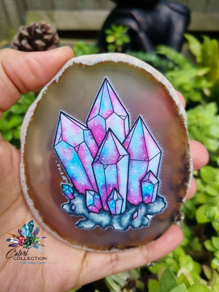 Agate Slice Crystal Cluster Design pink colour