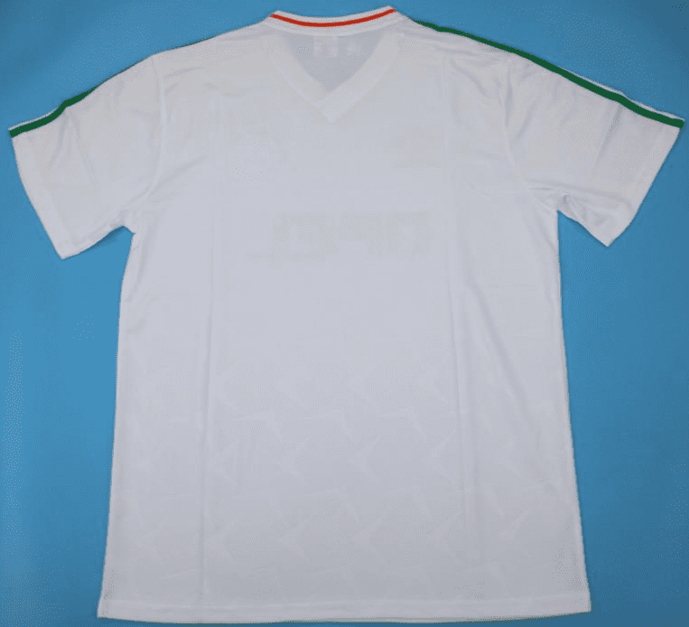 Ireland 1990 White Away