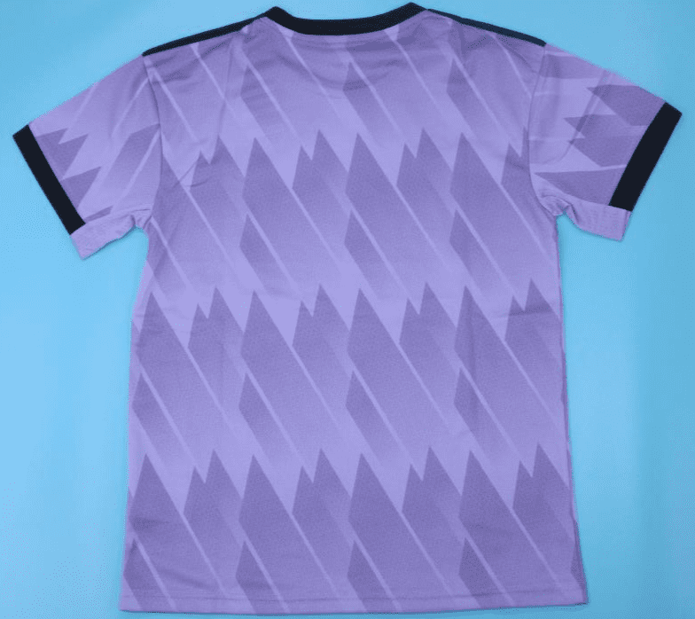 Real Madrid 2022-23 Away