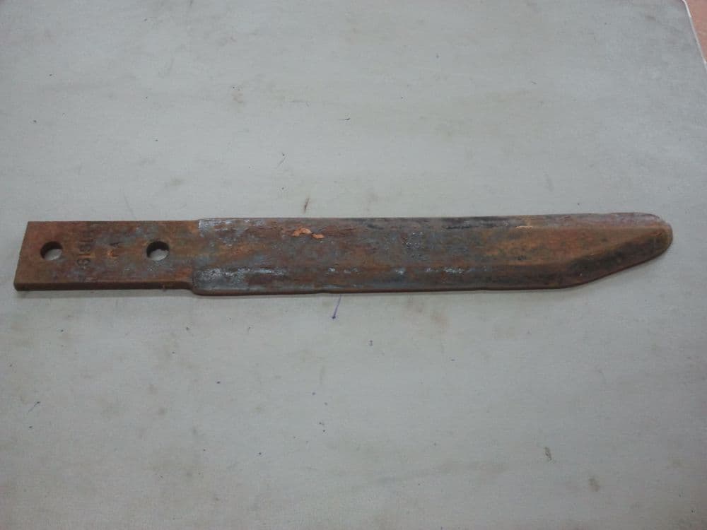 7543-SS Sisis Huxley SLITTER TINES 16 5 INCH SHOP SOILED E044