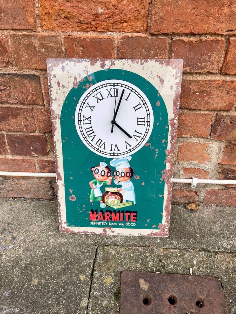 Clock Marmite Tin Sign Metal Sign Plaque 30x45cm