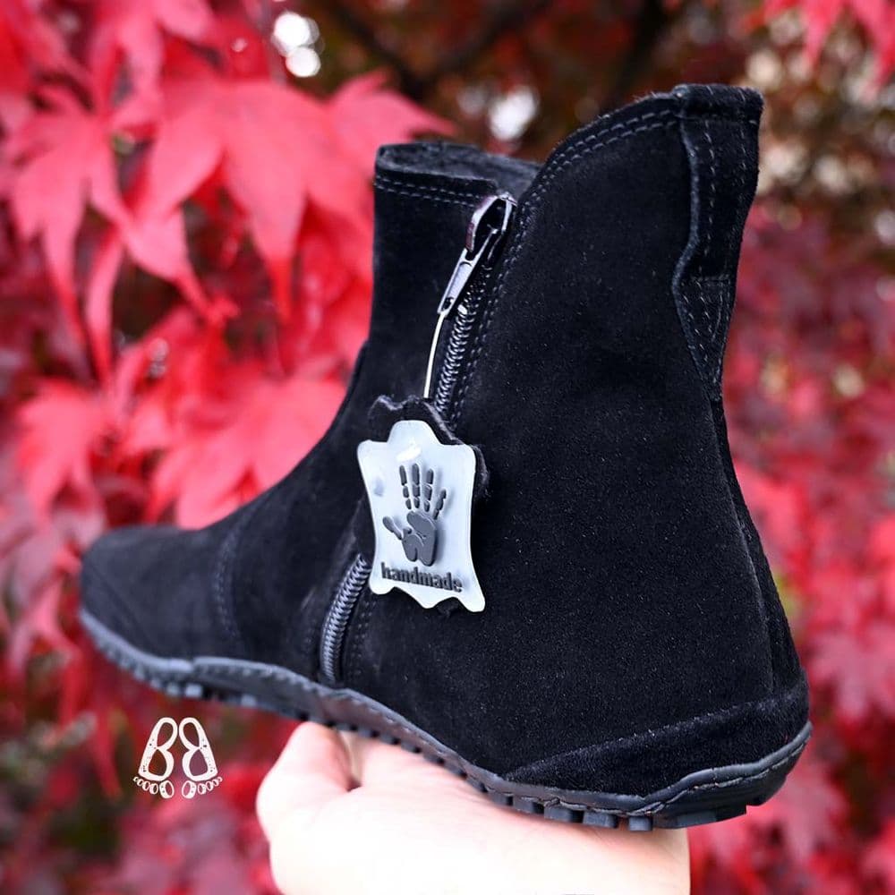 Magical Shoes Lupino Suede Chelsea Boots - Black