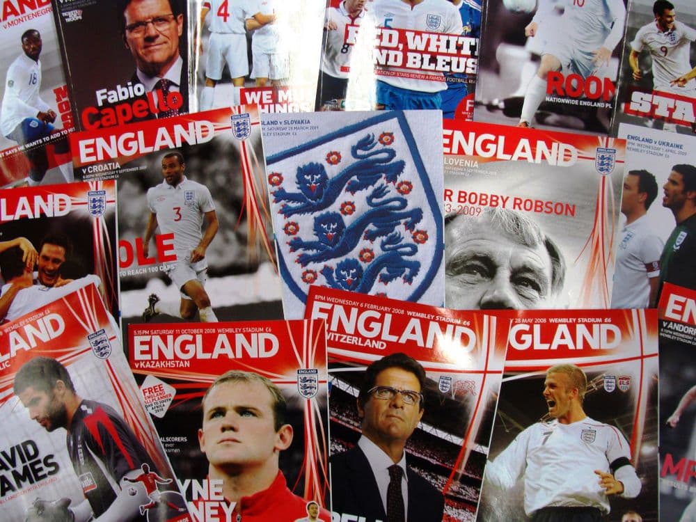 Bundle of 15 different ENGLAND HOME football programmes between 2008 ...