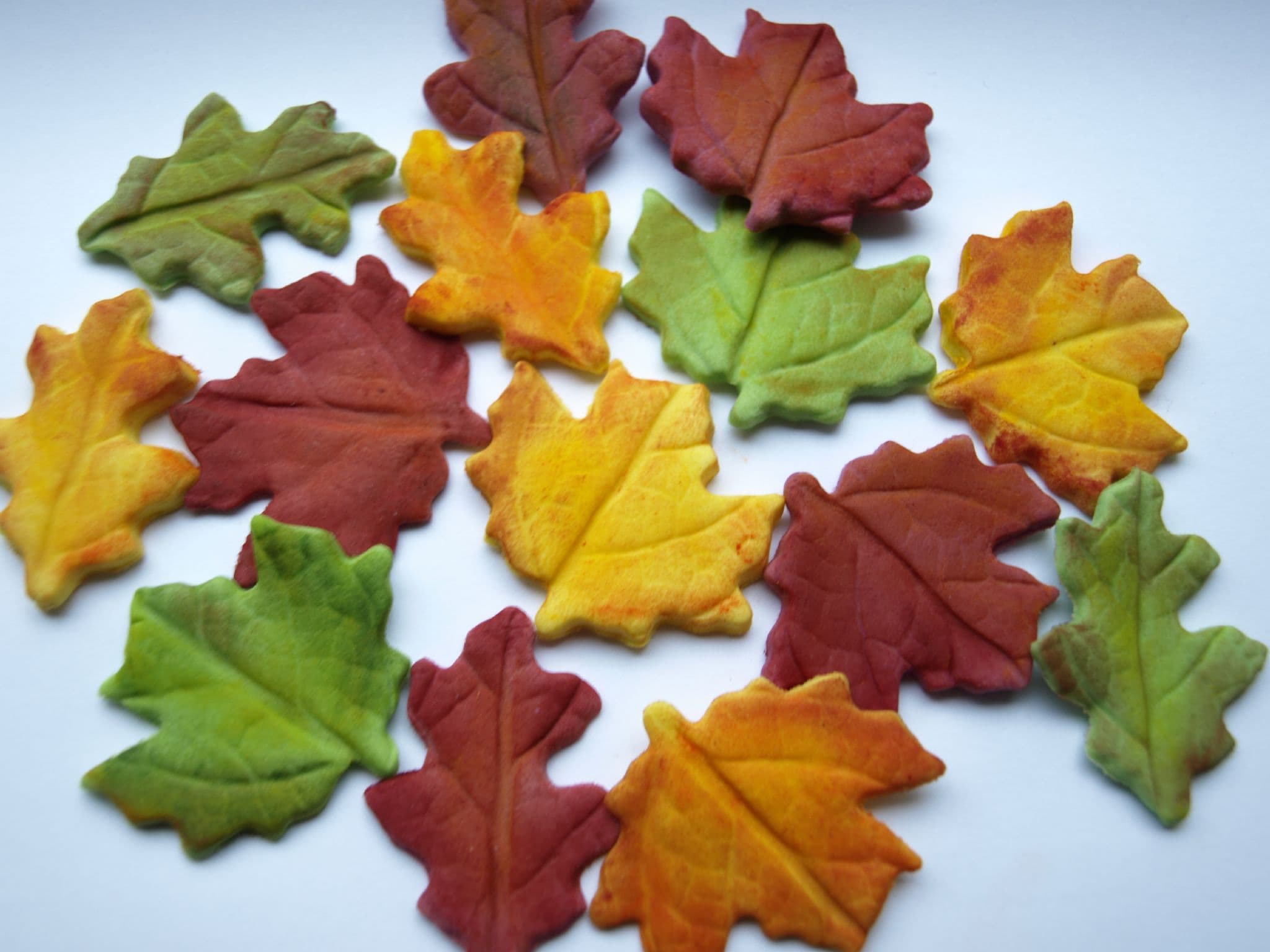 12x Edible Fall Maple Leaves- Autumn Cupcake Toppers Fondant Autumn ...
