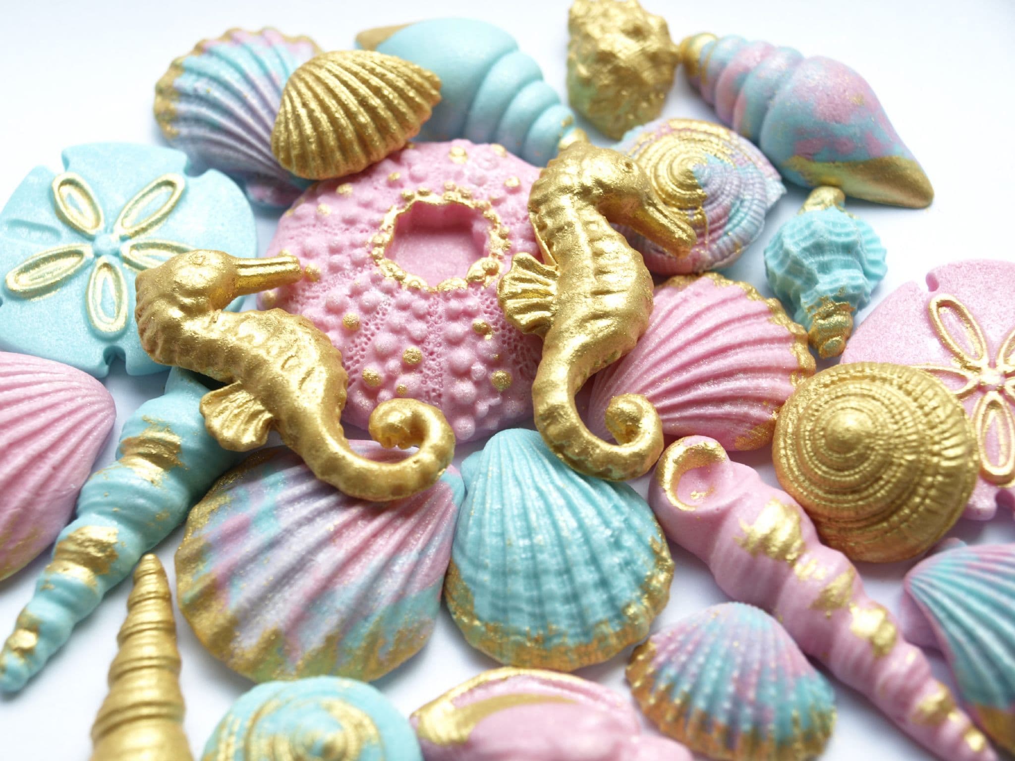 25x Edible Seahorse Seashells Rainbow Under the Sea Fondant Cake Topper ...