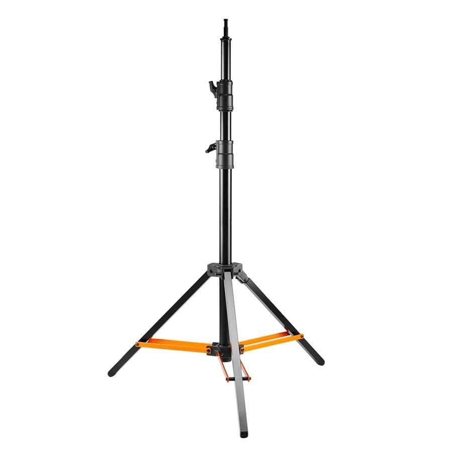 Inovativ AXIS Stand
