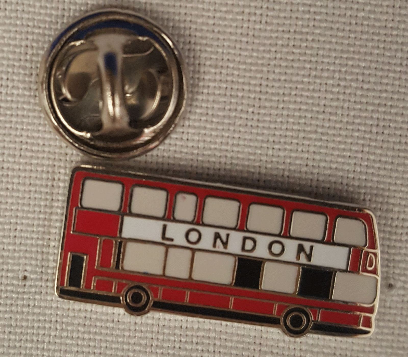London Bus Pin Badge | Buy London Bus Pin Badge | NWFlags