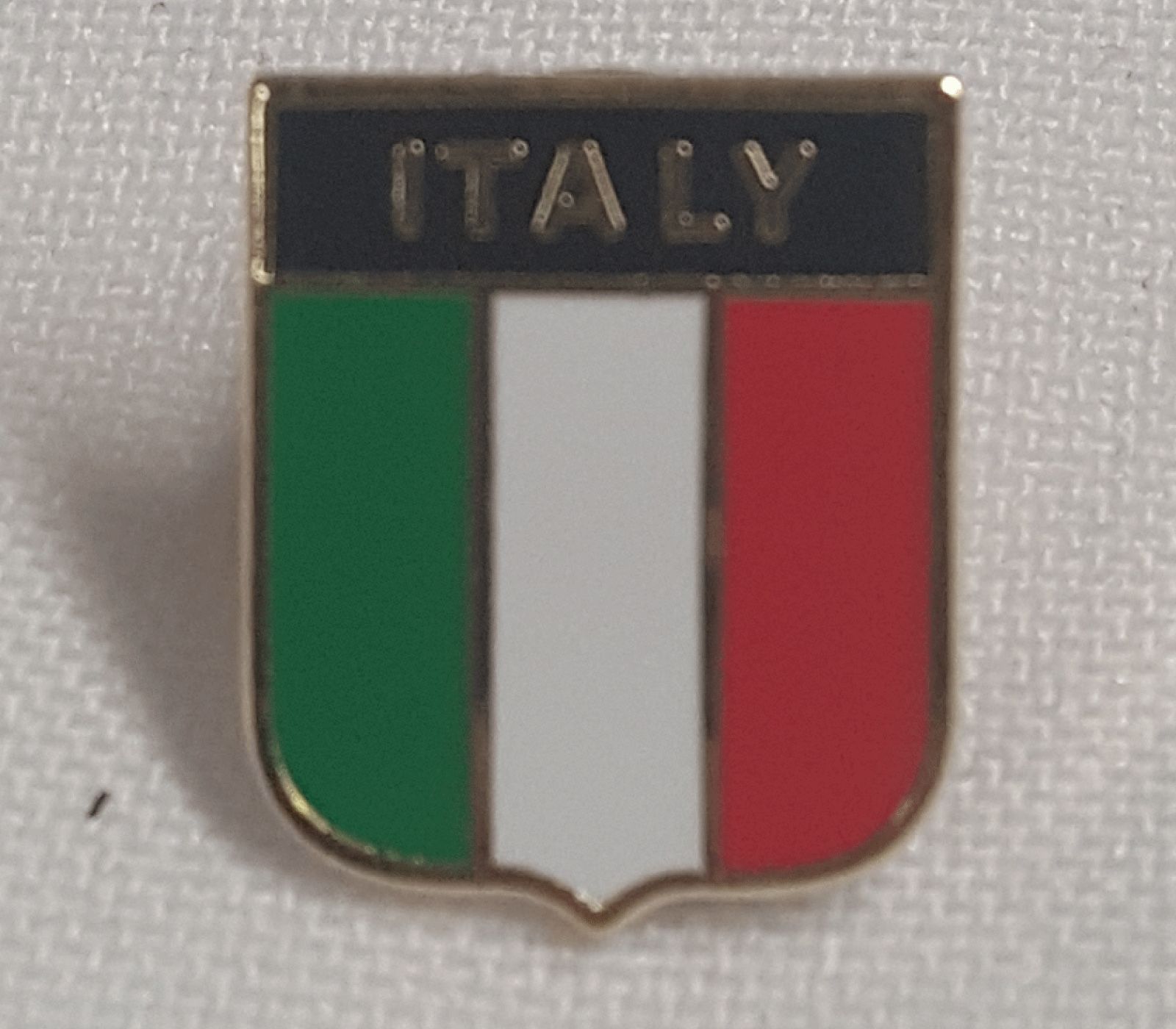 Shield Italy Pin Badge | Buy Shield Italy Pin Badge | NWFlags