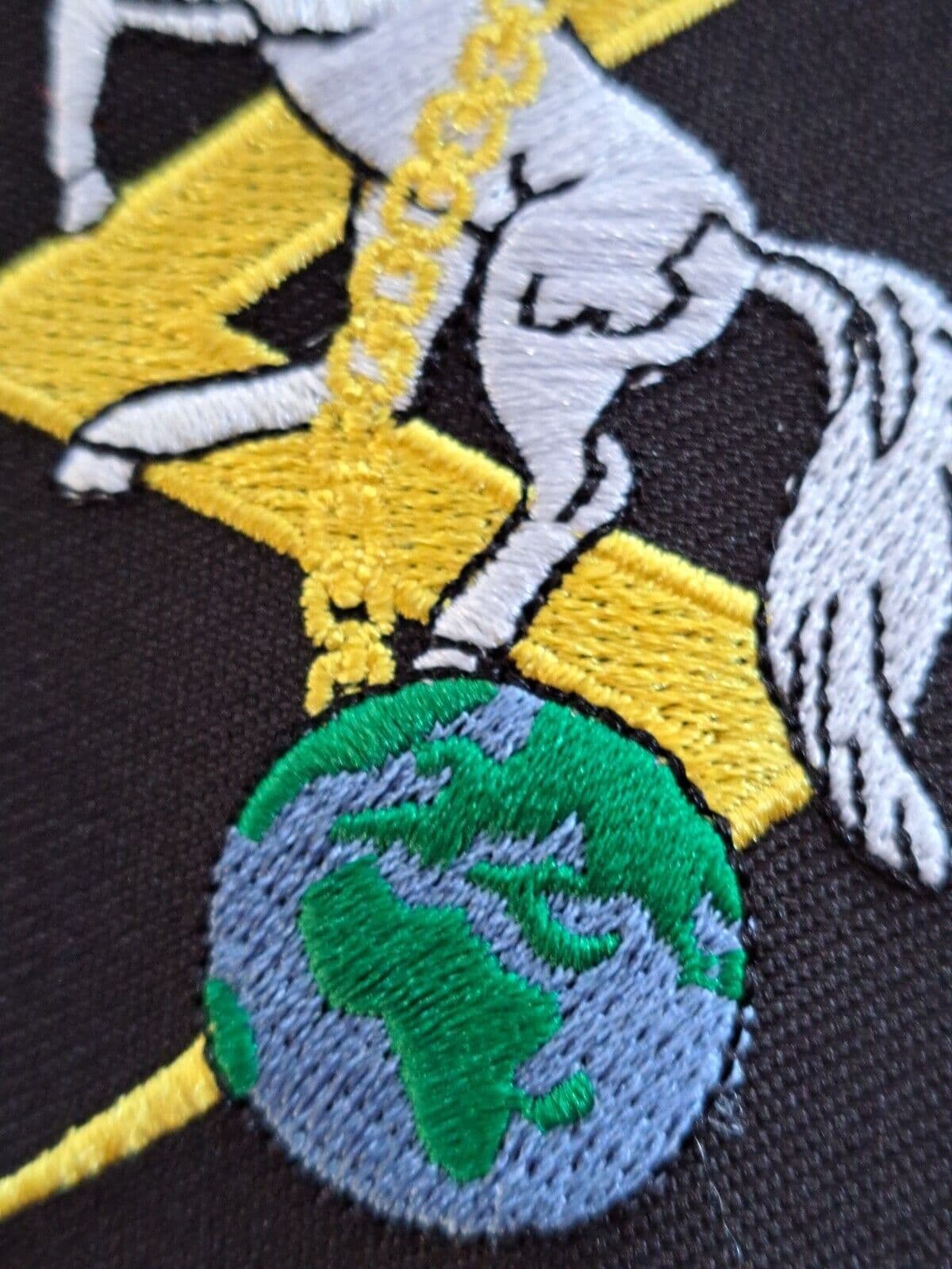 Royal Electrical and Mechanical Engineers REME British Army Crest MOD ...