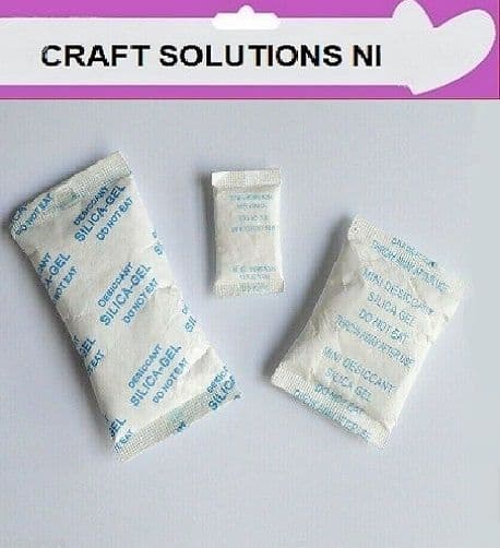 50 X 10g SILICA GEL SACHETS DESICCANT POUCHES PACKETS MOISTURE ABSORBER