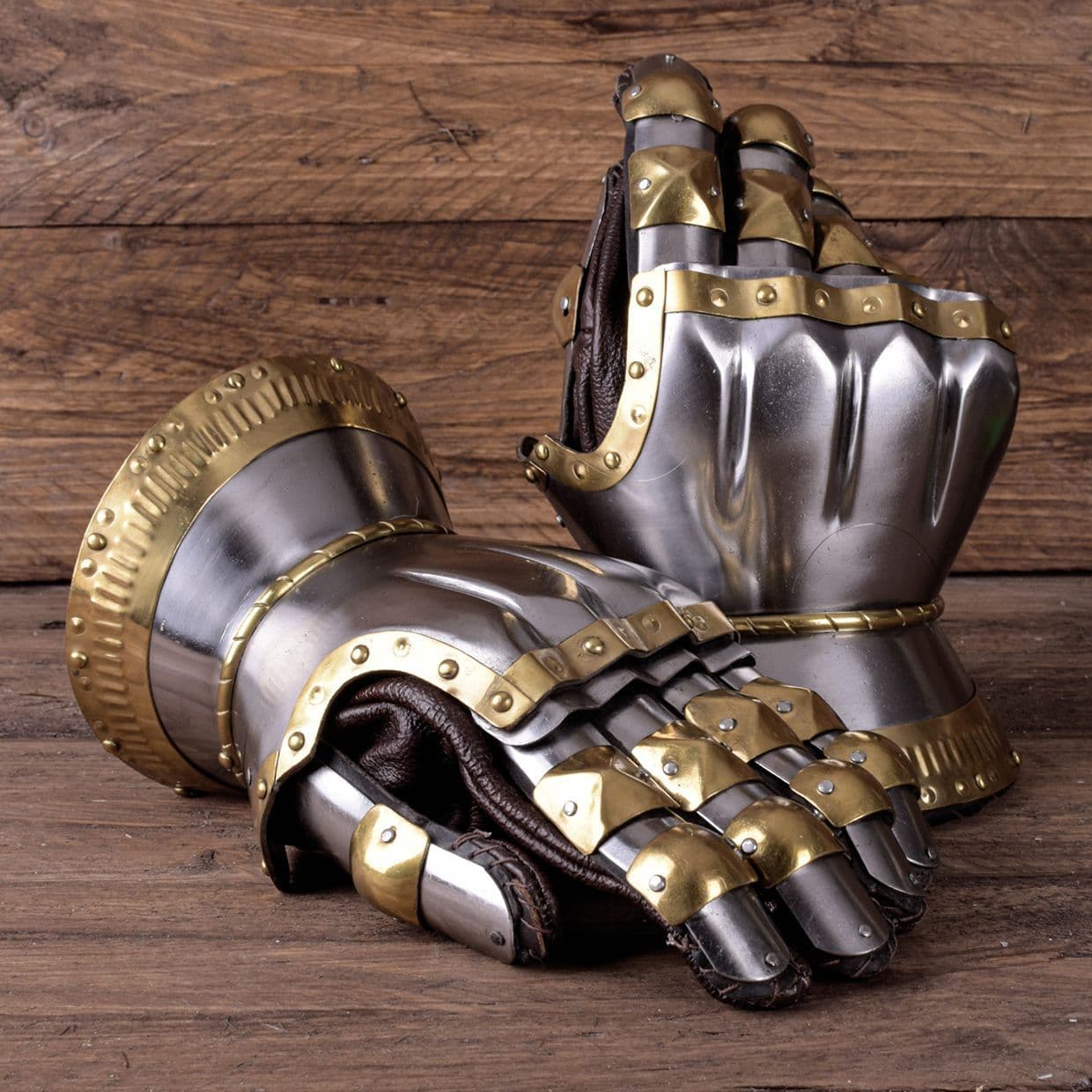 Hour Glass Gauntlets Brass Detail 1 6mm Steel