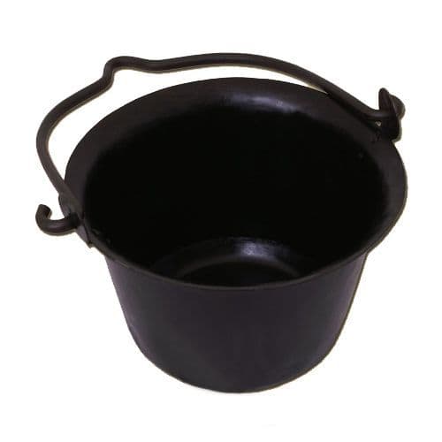 Iron Pot approx 3 Litres