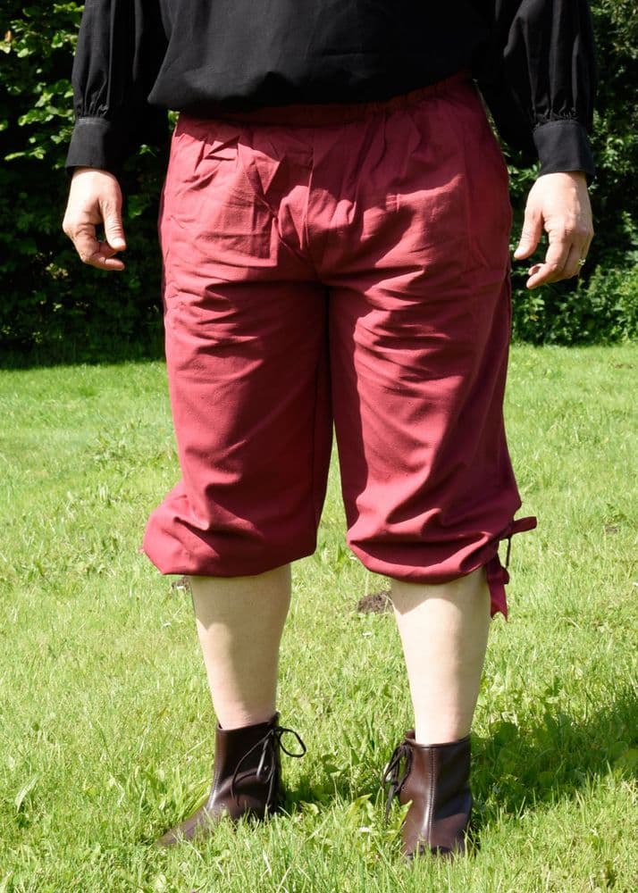 Knickerbockers Knee Length Pants
