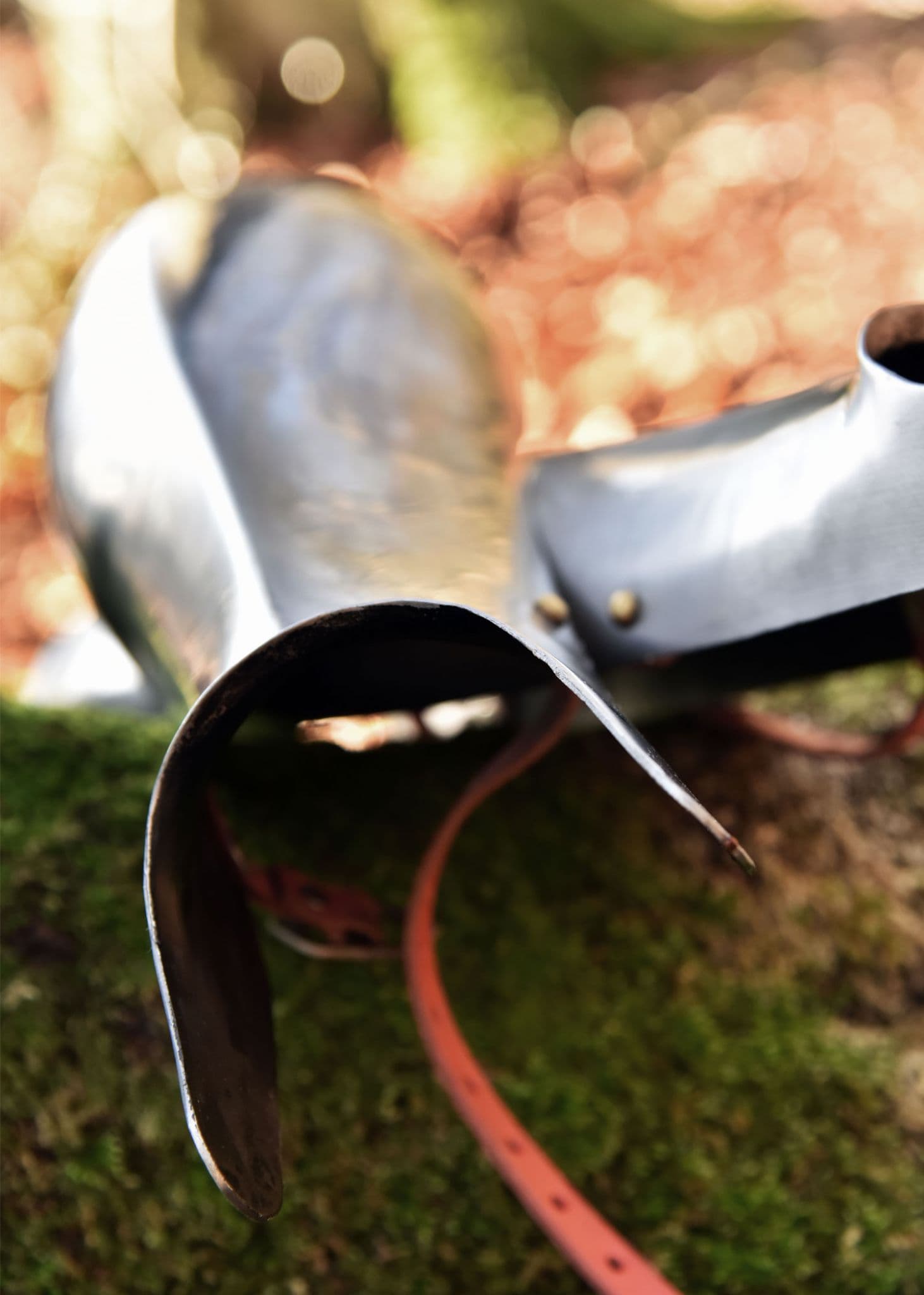 Knights Greaves Steel Pair
