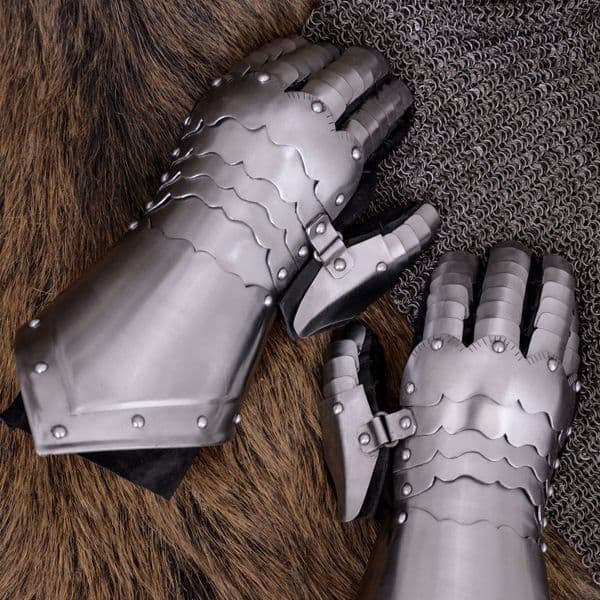 Plate Gauntlets