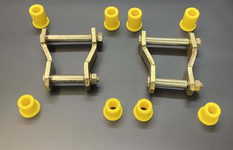 TOYOTA HILUX MK6 MK7 2.5TD/3.0TD 05+ REAR SPRING SHACKLE & BUSHES (2 SIDE)