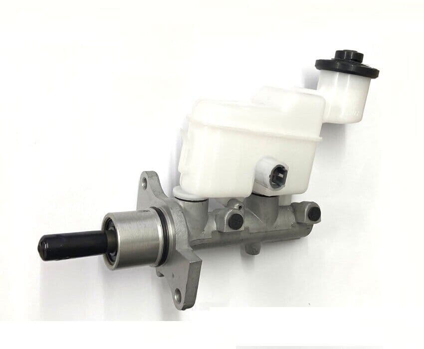 TOYOTA HILUX MK6 2.5TD/3.0TD 7/2005+ (AHT CHASIS) BRAKE MASTER CYLINDER ...