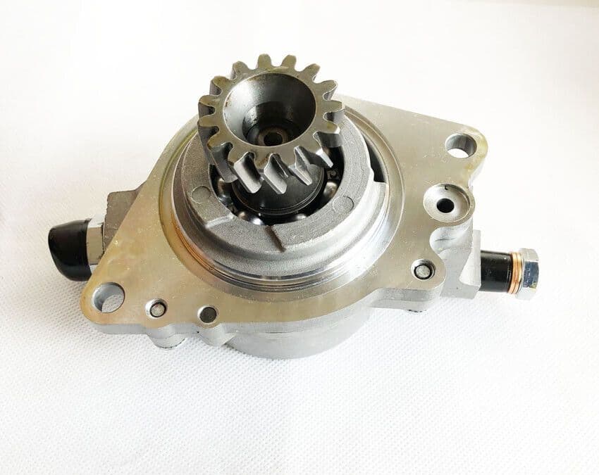 VACUUM PUMP ME220745 FOR Mitsubishi Fuso Canter 4M50 FE84D 6.5T FE85D 7 ...