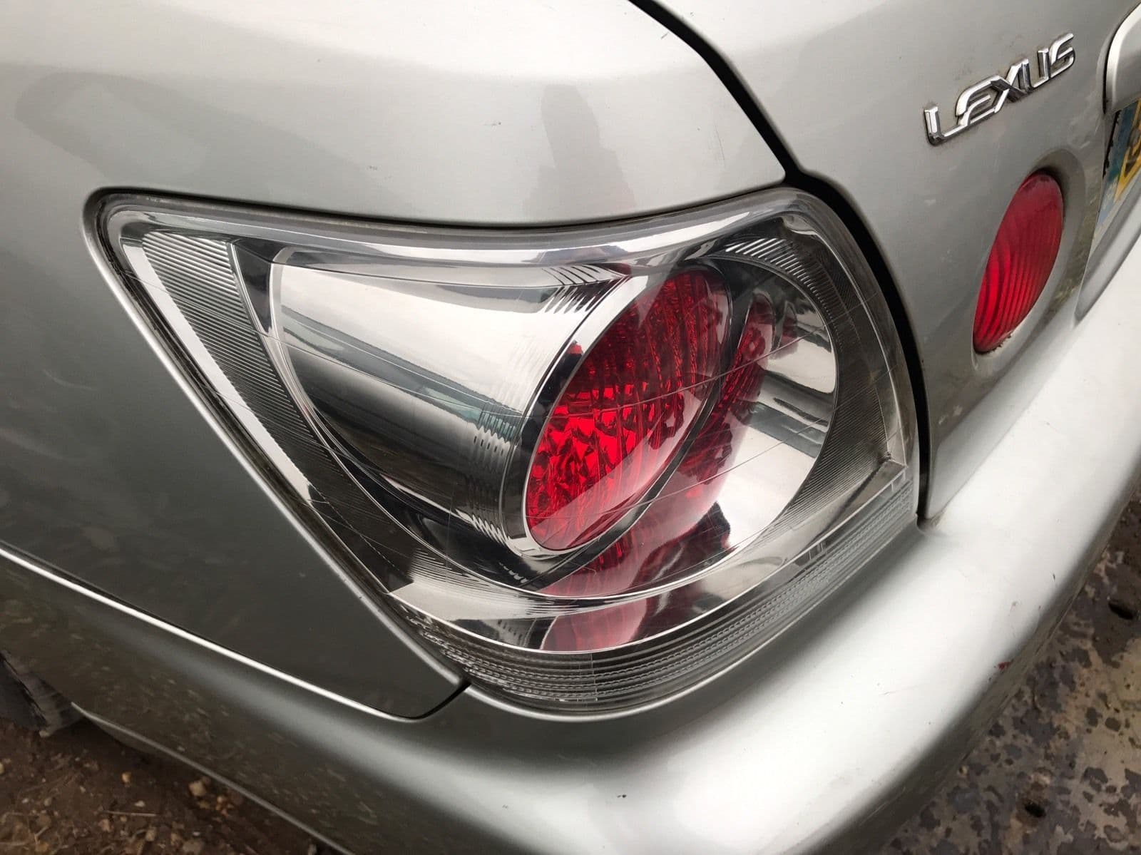 2003 LEXUS SPORTCROSS IS200 IS300 PASSENGER REAR LIGHT CLEAR CHROME ...