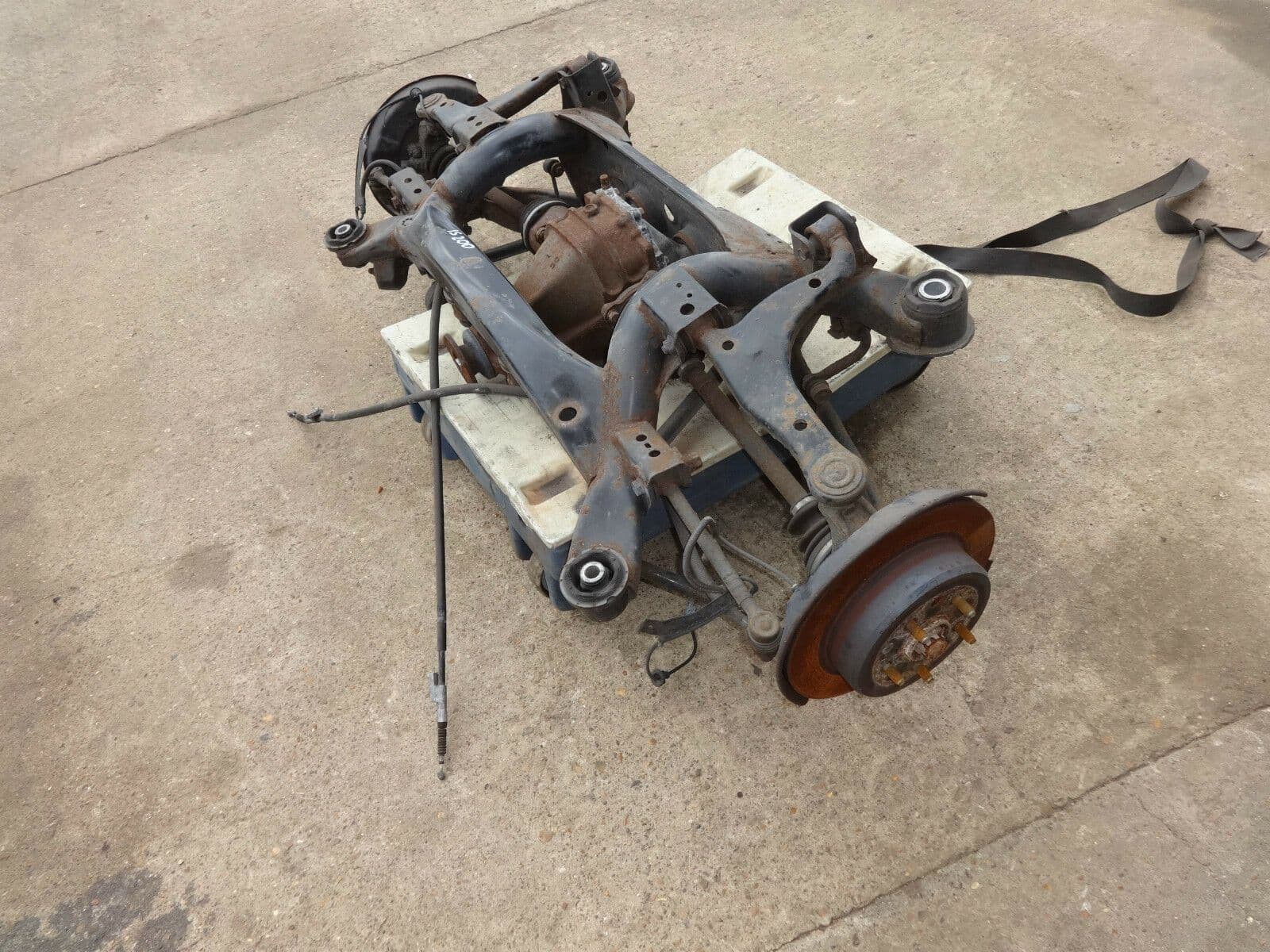 2004 LEXUS IS200 COMPLETE REAR SUBFRAME ARMS SUSPENSION DIFF ...