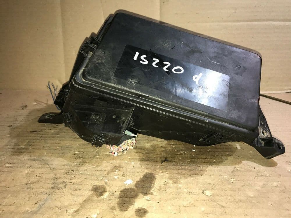 2005 - 2013 LEXUS IS220 2 2 DIESEL FUSE BOX RELAY FUSES SPARE 60K