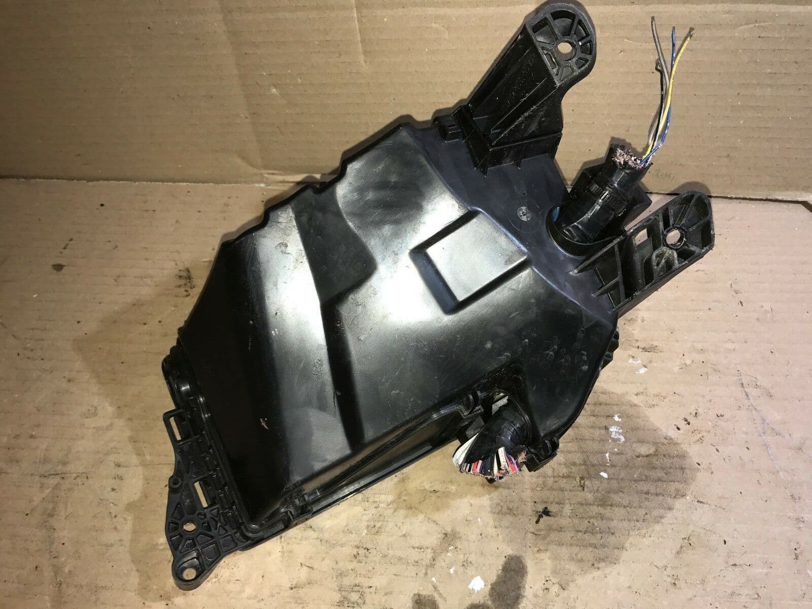 2005 - 2013 LEXUS IS220 2 2 DIESEL FUSE BOX RELAY FUSES SPARE 60K