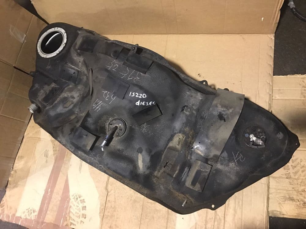 2005 - 2013 LEXUS IS220 DIESEL FUEL TANK GOOD CONDITION