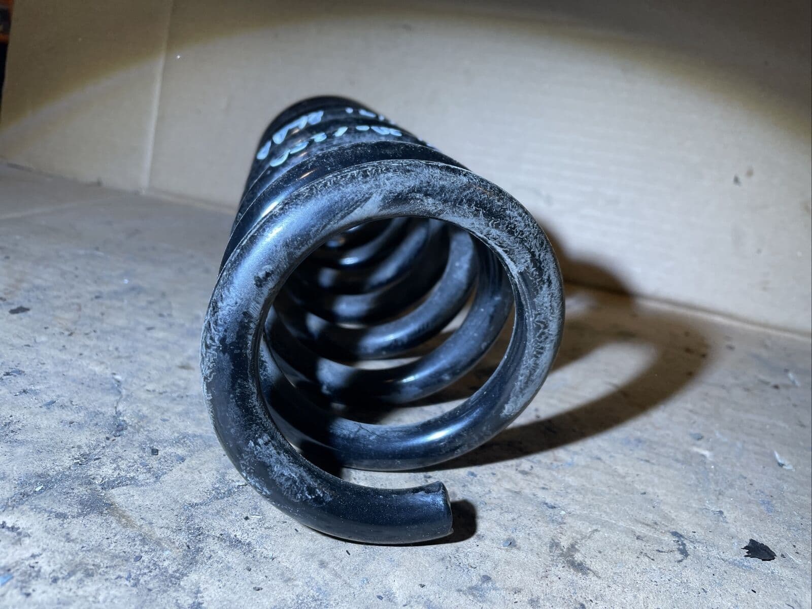 2005 SLK200 R171 COIL SPRING REAR SUSPENSION SLK200 SLK350 MERCEDES