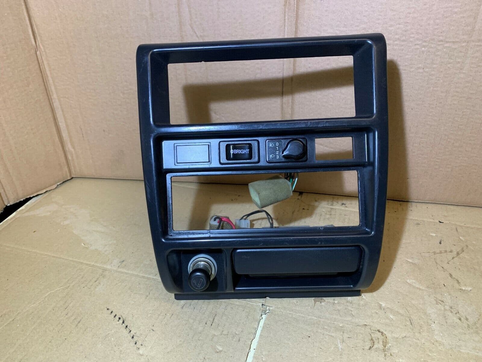 97 00 Subaru Impreza GC8 DASH CENTRE CONSOLE PANEL INTERIOR PLASTIC STI WRX V6