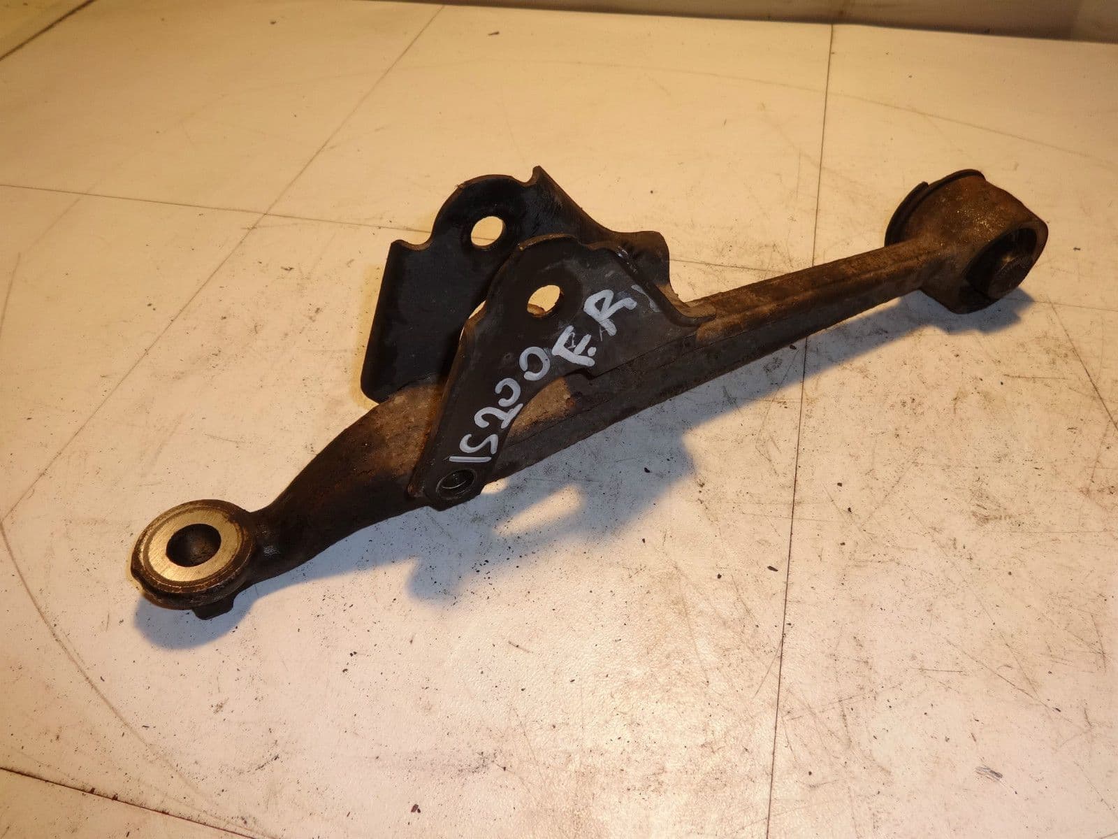 99-05 GENUINE LEXUS IS200 SUSPENSION CONTROL ARM DRIVER FRONT FREE POST UK