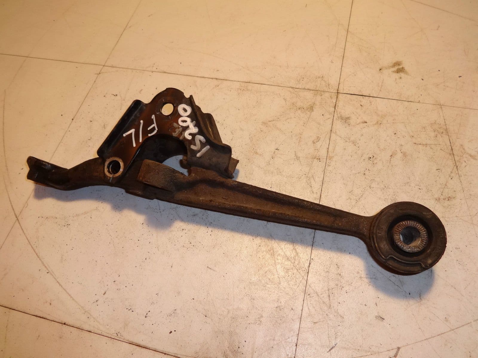99-05 GENUINE LEXUS IS200 SUSPENSION CONTROL ARM PASSENGER FRONT FAST ...