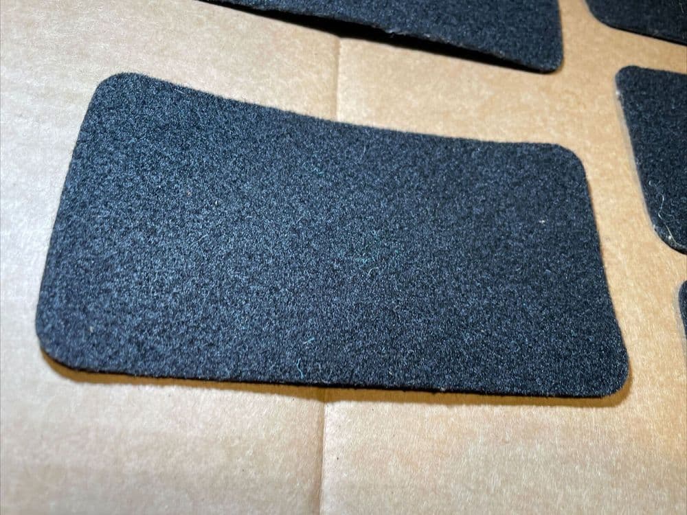 99-05 LEXUS IS200 CENTRE CONSOLE CARPET PAD INSERT SECTION ARM REST ...