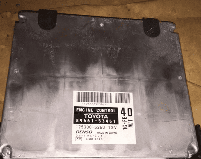 99-05 LEXUS IS200 ENGINE ECU CONTROL COMPUTER 89661-53461 WITH MANUAL TRANS