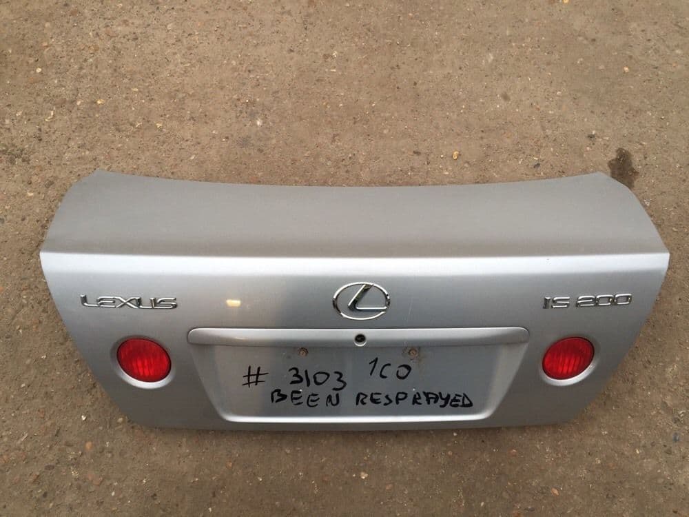 99-05 LEXUS IS200 IS300 BOOTLID BOOT LID SILVER 1CO 3103