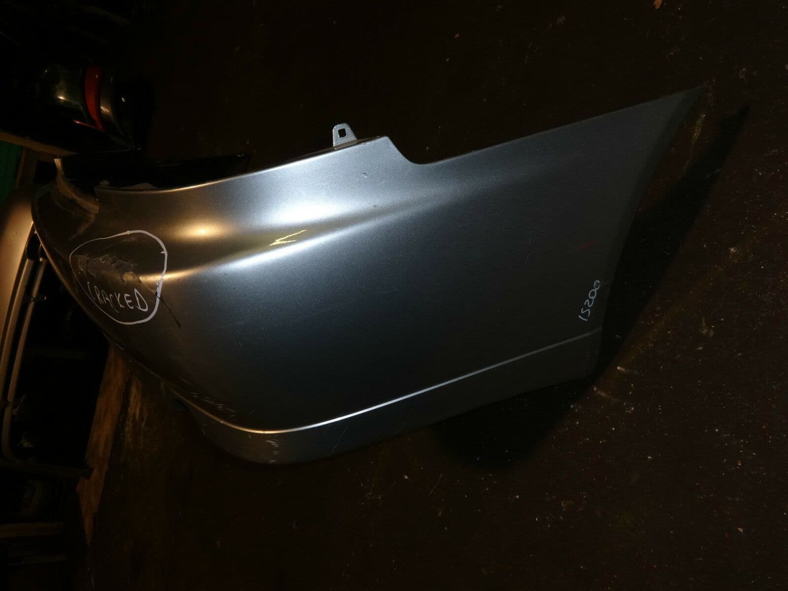 99-05 LEXUS IS200 IS300 REAR BUMPER SILVER COLOR HAVE CRACK ON CORNER ...