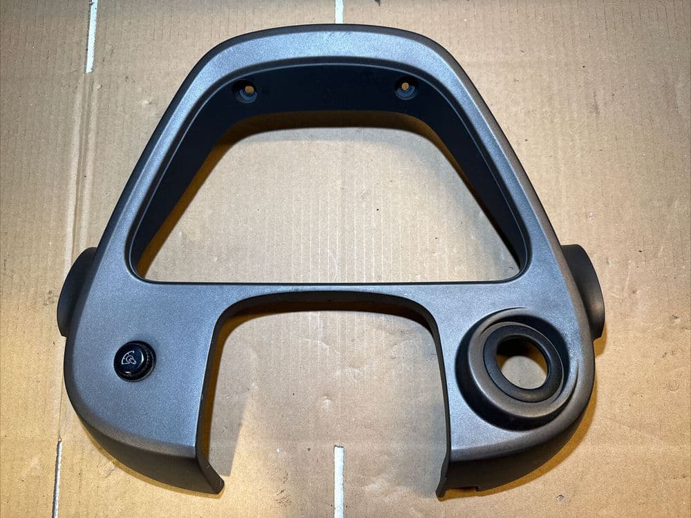 99-05 LEXUS IS200 SURROUND PLASTIC FOR SPEEDO CLOCK INSTRUMENT CLUSTER