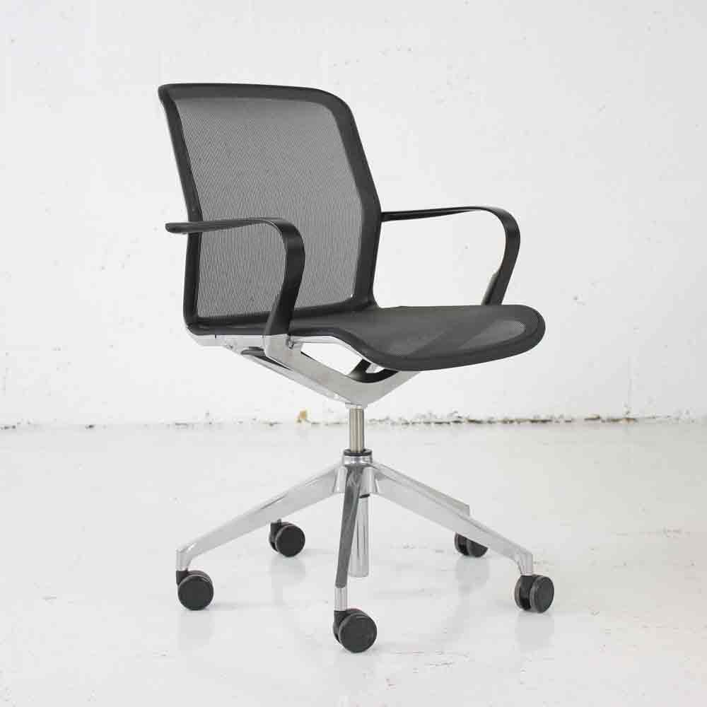 4 x Bene Filo Chairs & 1 x Vitra Eames Table | chairs and table ...