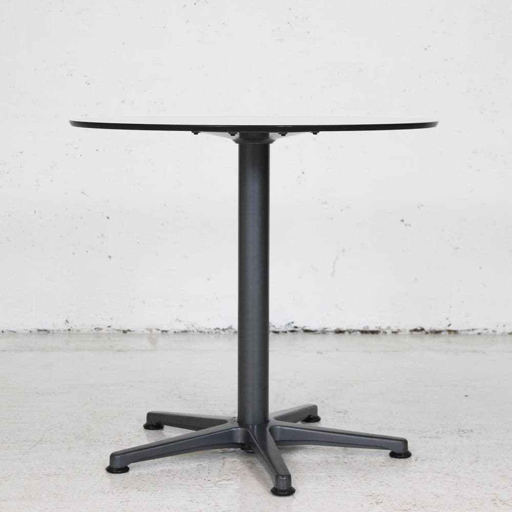 Ahrend 460 Circular Meeting Table | white table | round meeting table