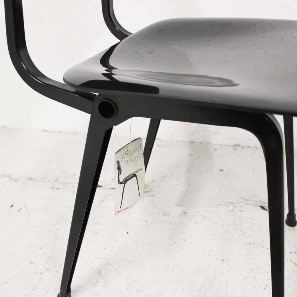 Ahrend Revolt Chair | Black shiny chair | Gloss black chair