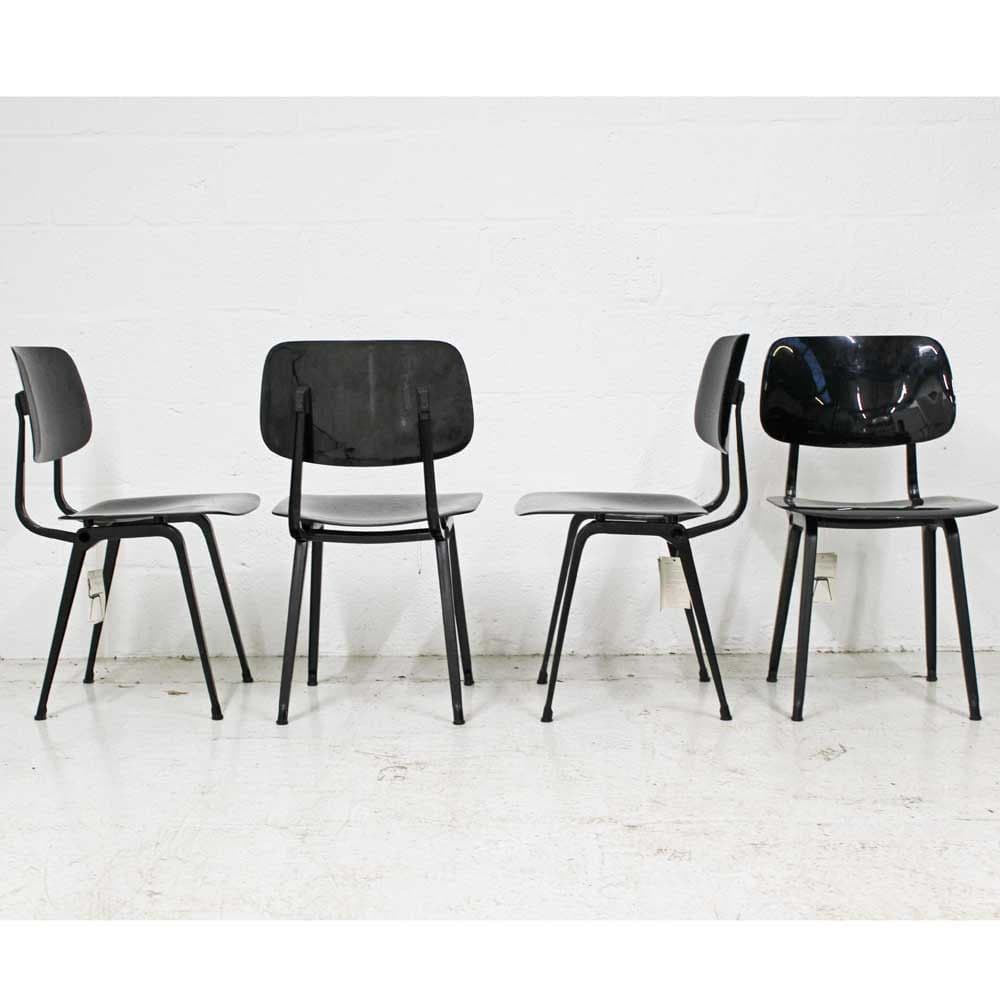 Ahrend Revolt Chair | Black shiny chair | Gloss black chair