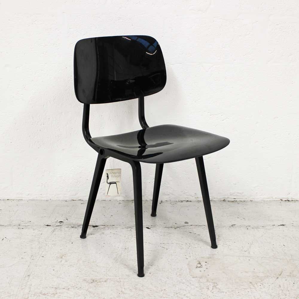 Ahrend Revolt Chair | Black shiny chair | Gloss black chair