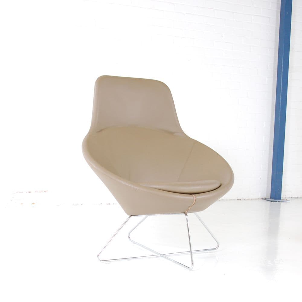 Allermuir Conic A632 | Leather Tub Chair | Luxury Soft Seating
