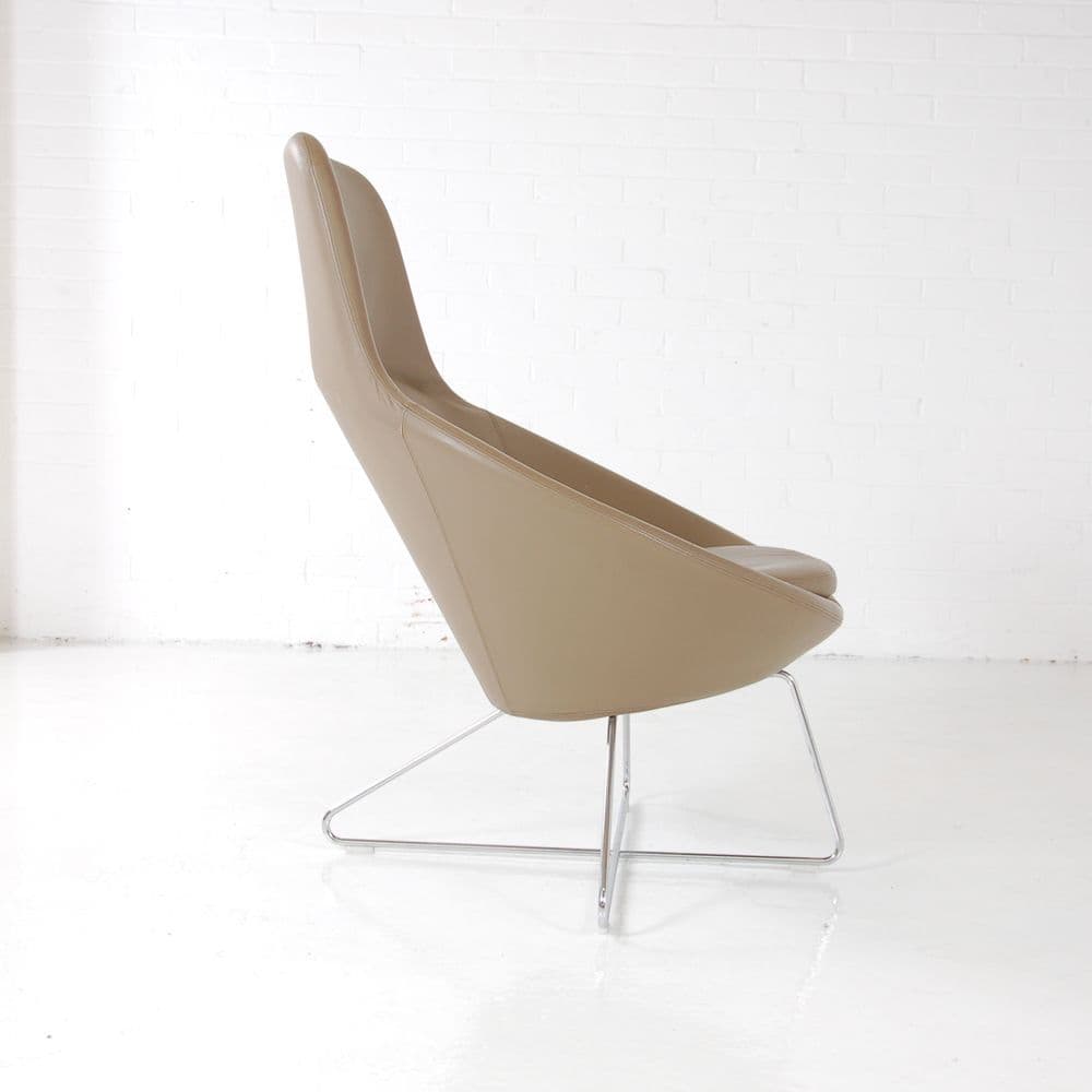 Allermuir Conic A632 | Leather Tub Chair | Luxury Soft Seating