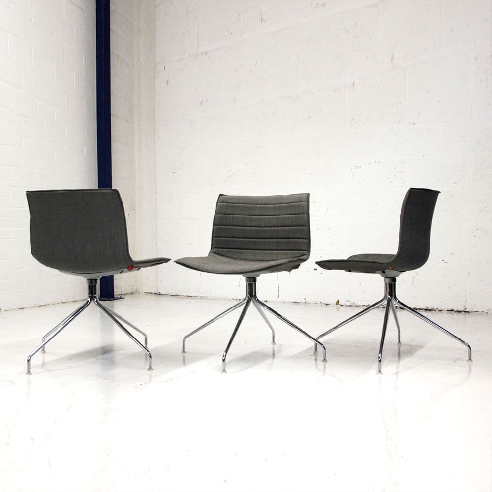 Arper Catifa 53 - Trestle Swivel | designer chair | swivel meeting chair