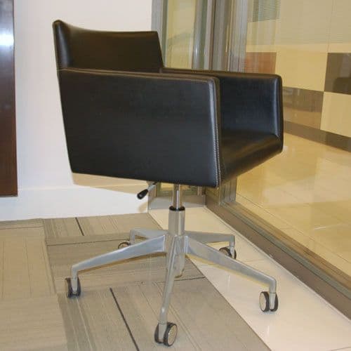 Arper Masai Meeting Chair on Swivel Base | leather meeting chair | tub ...