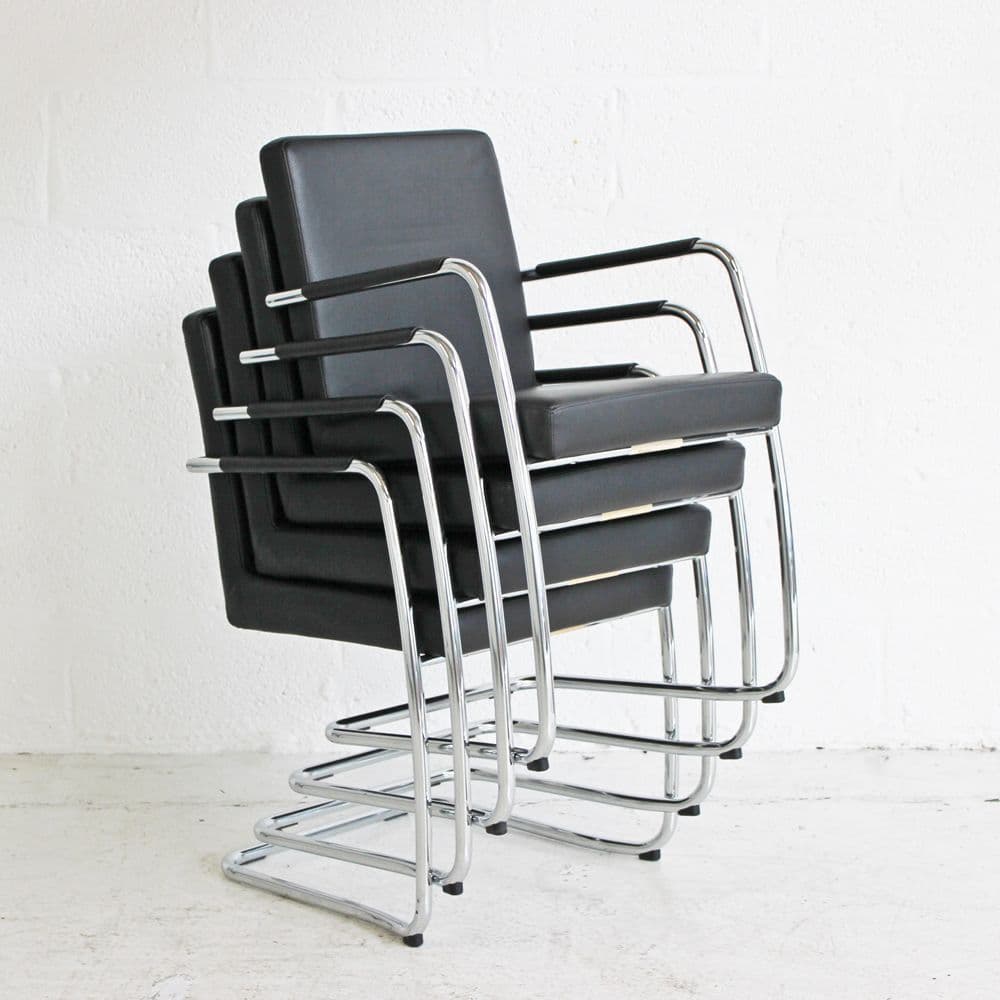 Bene Dexter Meeting Chair | Black Leather Chair | Leather Meeting Chair